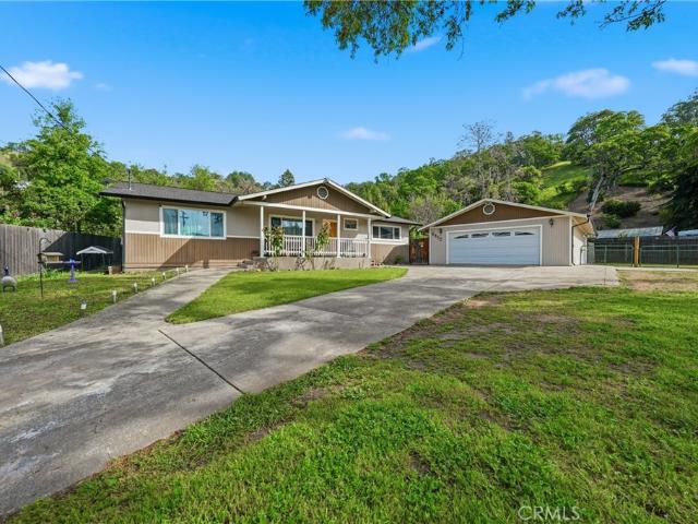 6802 Doris Circle