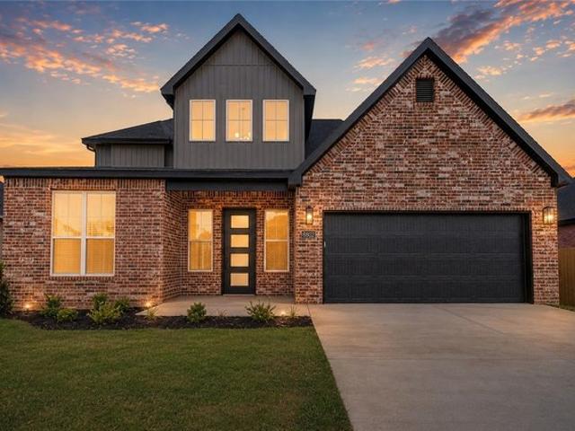 6802 SW Orange Ave, Bentonville, AR 72713