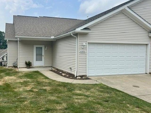 6802 Terrace View Ln, Parma, OH 44134