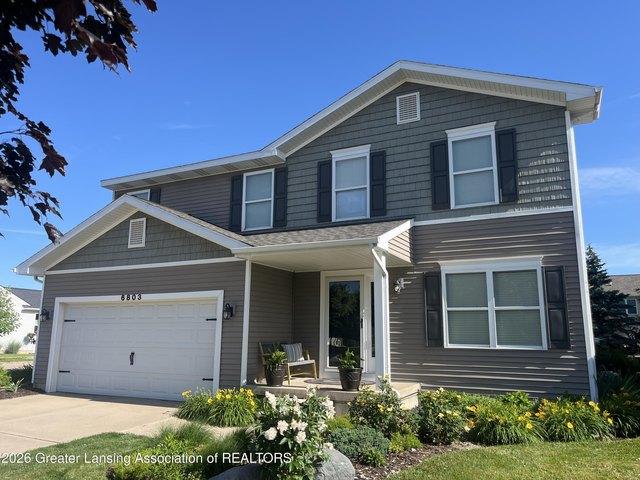 6803 Mulberry Ln, Grand Ledge, MI 48837