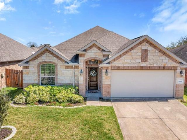 6803 Peach Mill Ln, Dickinson, TX 77539