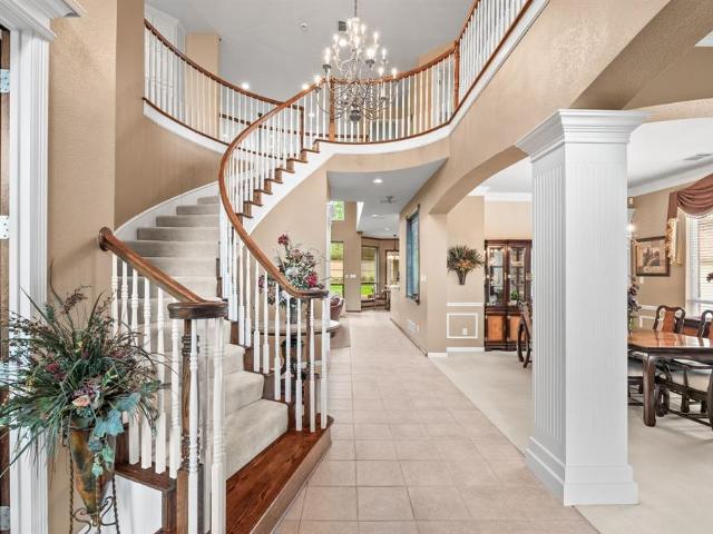 6803 Shoreview Drive