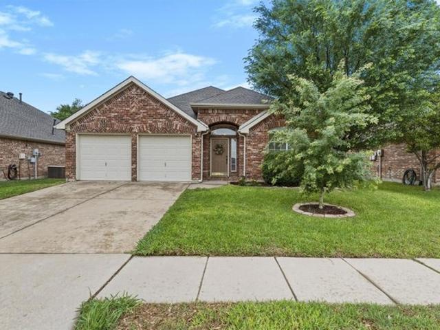 6803 Woodcrest Ln, Sachse, TX 75048