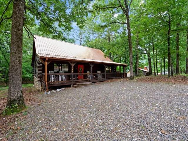 680 Chinook Rd, Broken Bow, OK 74728