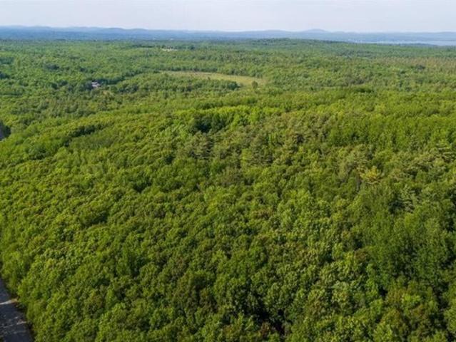680 and 686 Beech Hill Rd, Northport, ME 04849