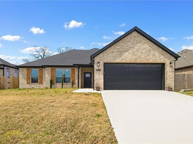 680 Abigail St, Bentonville, AR 72713