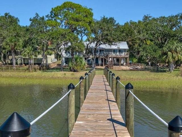680 Alligator Dr, Alligator Point, FL 32346