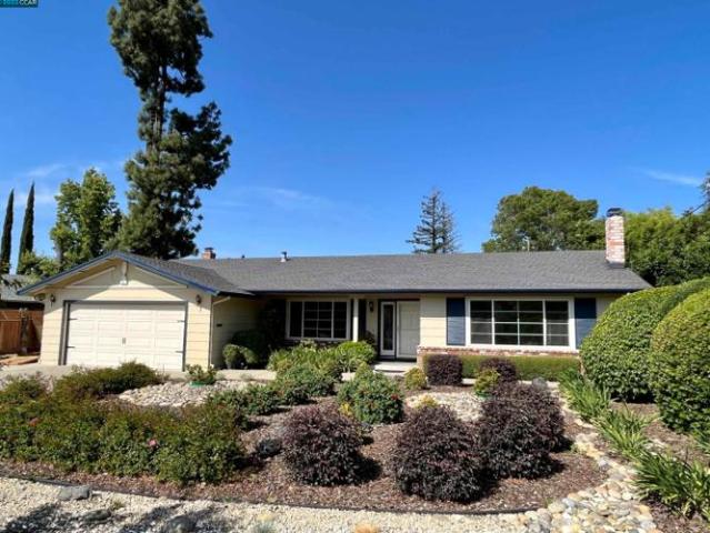 680 Banyan Ln, Walnut Creek, CA 94598