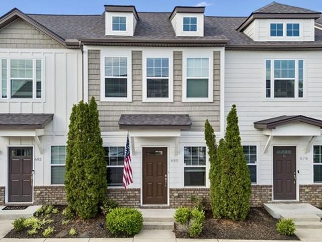 680 Bristol Creek Dr, Nashville, TN 37221