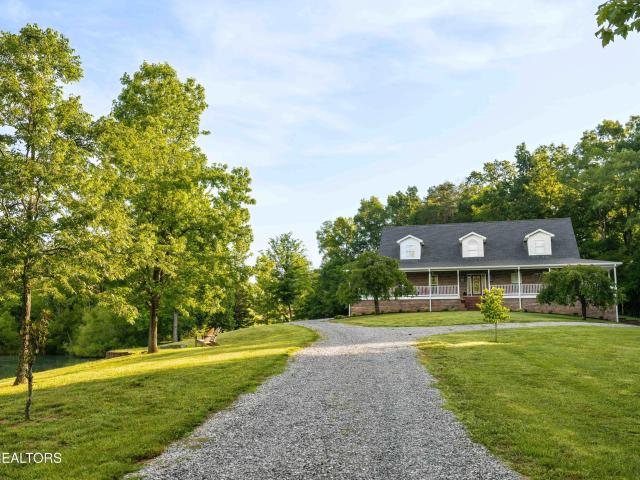 680 Gateway Lane