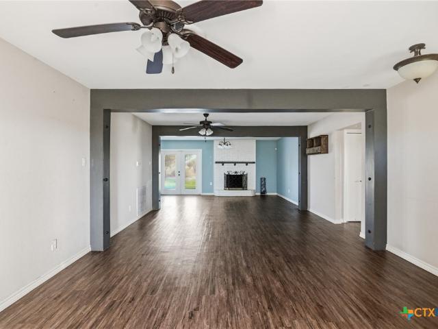 680 E Frontage Rd, Victoria, TX 77905 | MLS #600552