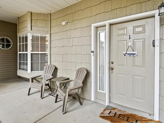 680 Emerald Pointe Drive Bld 3 Un # 1, Hollister, MO 65672