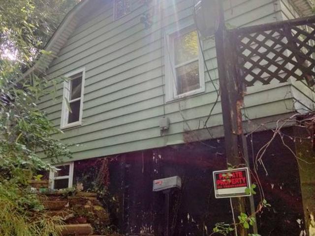 680 Fairview Ave, Ashland, KY 41102