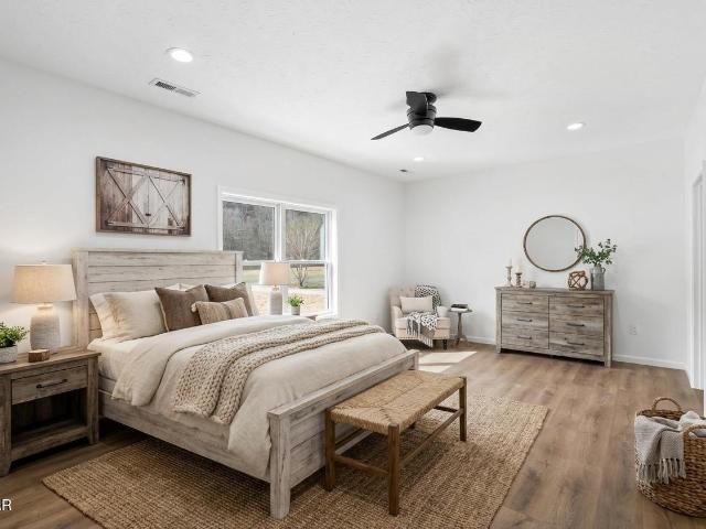680 Kaylees Loop