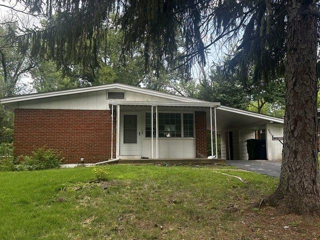 680 Jamaica Pl, Florissant, MO 63033