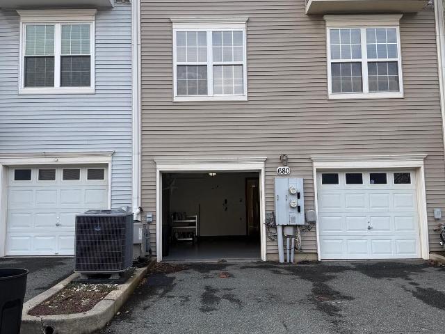 680 Orchard Ridge Dr, Unit 100, Gaithersburg, MD 20878 | MLS #MDMC2218 | Compass