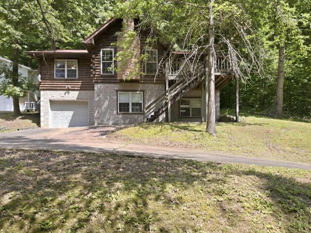 680 Lakeside Dr