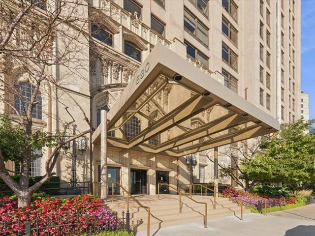 680 N Lake Shore Dr Apt 1307, Chicago, IL 60611