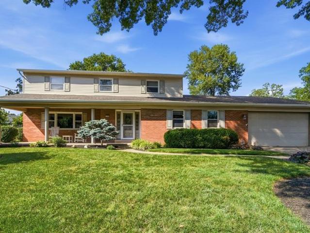 680 Silverhedge Dr, Springfield Township, OH 45231
