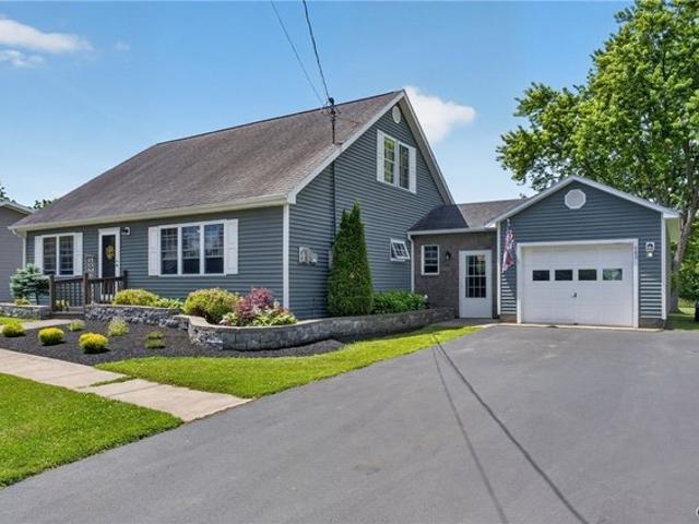 680 W 4th St S, Fulton, NY 13069