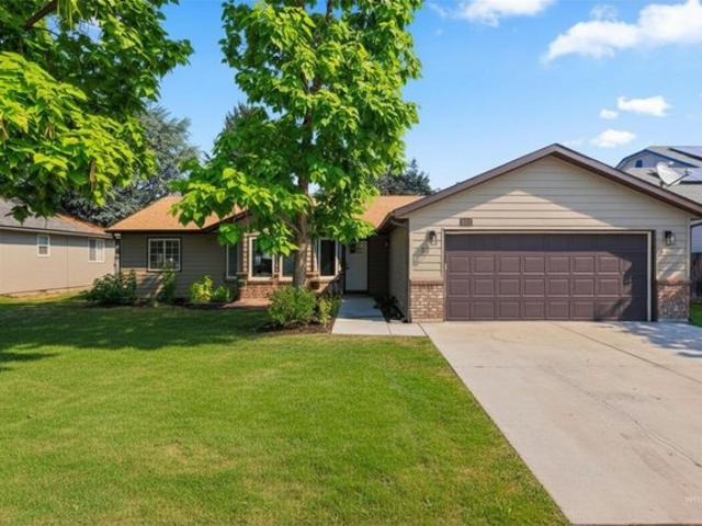 680 W Applegate St, Meridian, ID 83642