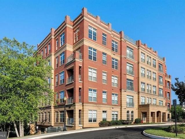 680 Watermans Dr Apt 105, Woodbridge, VA 22191