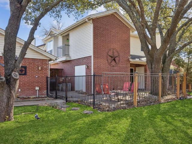 6814 Dolphin Cir, Rowlett, TX 75088 | MLS #21151