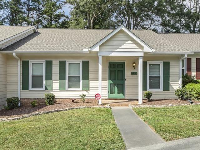 6814 Fairpoint Ct, Raleigh, NC 27613