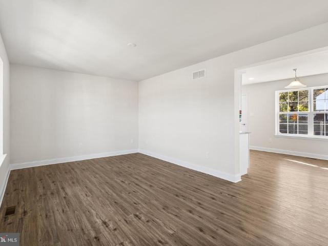 6814 Waldorf Ave