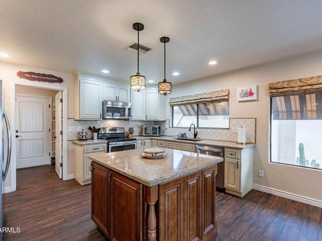 6815 E Phelps Rd, Scottsdale, AZ 85254