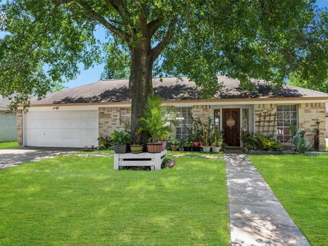 6815 River Mill Dr, Spring, TX 77379
