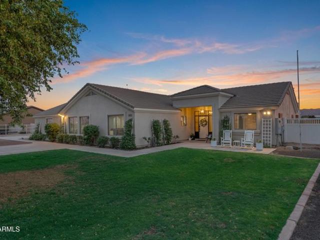 6816 N 171st Dr, Waddell, AZ 85355