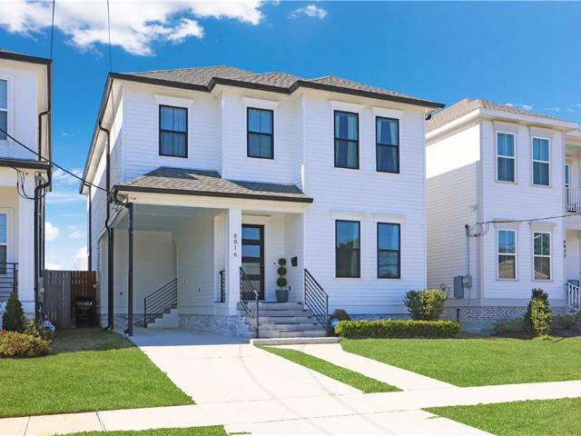 6816 Bellaire Drive