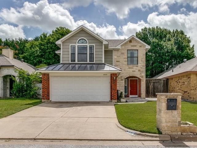 6816 Driffield Cir E, North Richland Hills, TX 76182