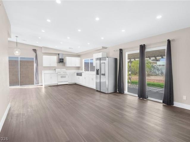6816 Hetherbrae Ln, Las Vegas, NV 89156
