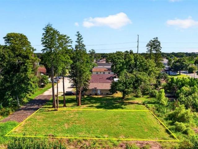 6817 N Blossom Ave, Tampa, FL 33614