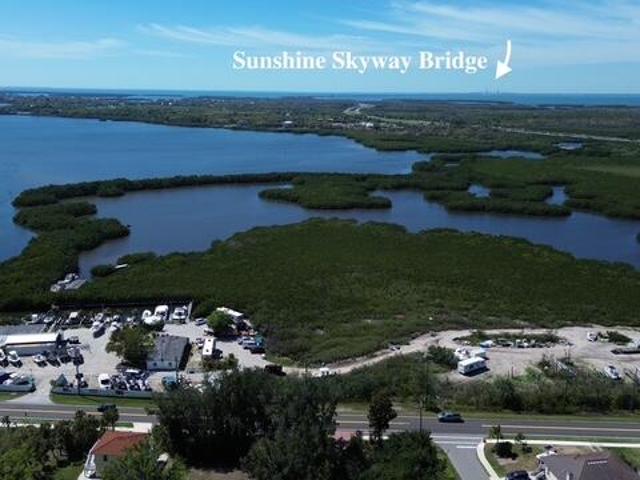 6817 Bayshore Rd, Palmetto, FL 34221 | MLS #A4692 | Compass