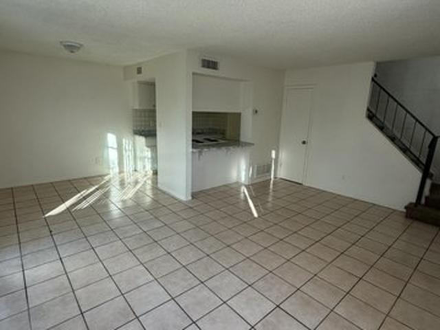 6817 W Devonshire Ave, Phoenix, AZ 85033