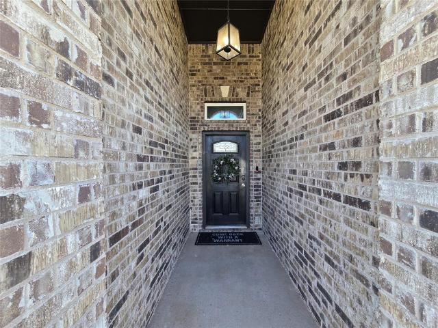 6818 Red Yucca Road