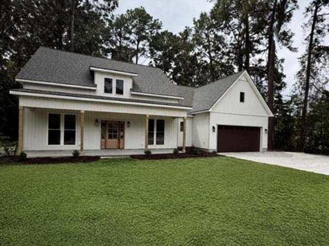 6818 River Rd, Washington, NC 27889