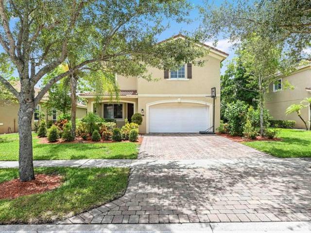 6819 Osage Cir, West Palm Beach, FL 33413