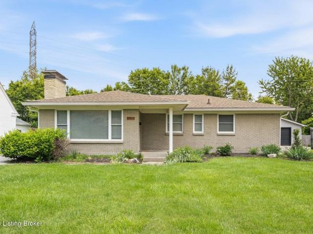 6819 Green Meadow Cir, Louisville, KY 40207