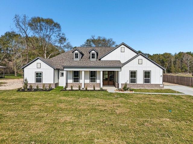 6819 Pelican Ln, Beasley, TX 77417