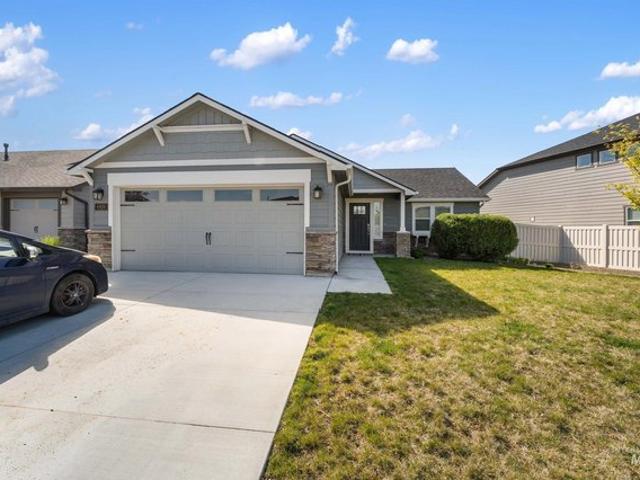 6819 S Maverick Way, Boise, ID 83709