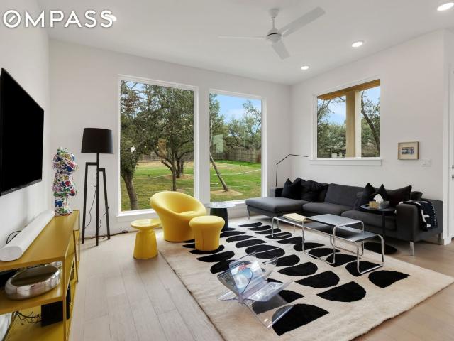 6819 Wolfcreek Pass 22, Austin, TX