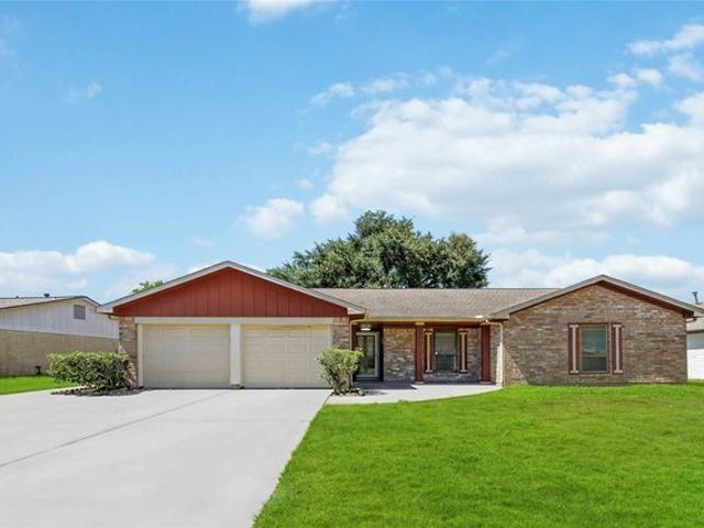 6810 McCullum Rd, Houston, TX 77489