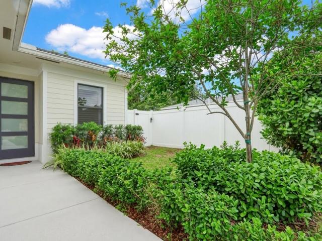 6810 Church St, Jupiter, FL 33458 | MLS #B26003 | Compass