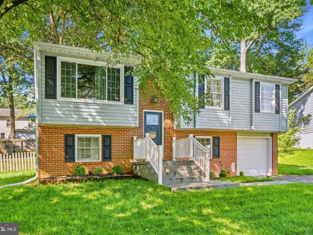 6810 Estate Lane