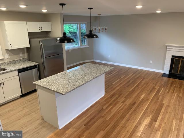 6810 Fern Ln, Annandale, VA 22003 | MLS #VAFX2301