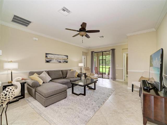 6810 Willowshire Way, Bradenton, FL 34212 | MLS #A4688 | Compass